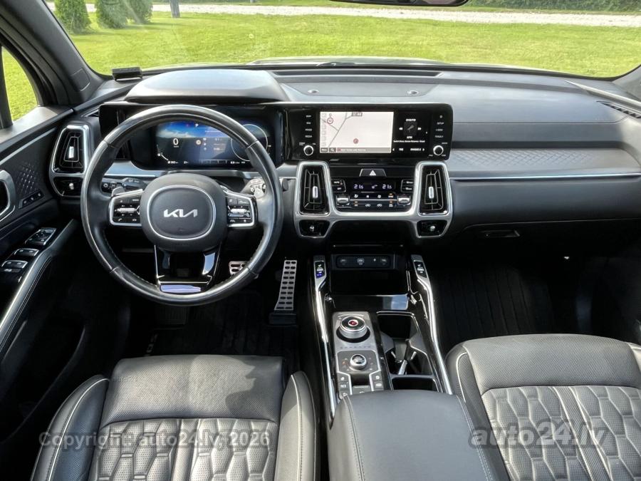 Pelēks Kia Sorento 2024 Tallina, ar dzinēja tilpumu 2.20 L un nobraukumu 47 tūkst. km par 45900 €, foto 13 vietnē AUTOMOTO.COM.LV