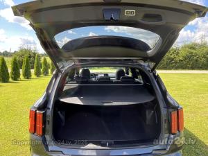 Pelēks Kia Sorento 2024 Tallina, ar dzinēja tilpumu 2.20 L un nobraukumu 47 tūkst. km par 45900 €, foto 17 vietnē AUTOMOTO.COM.LV