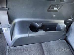 Pelēks Kia Sorento 2024 Tallina, ar dzinēja tilpumu 2.20 L un nobraukumu 47 tūkst. km par 45900 €, foto 20 vietnē AUTOMOTO.COM.LV