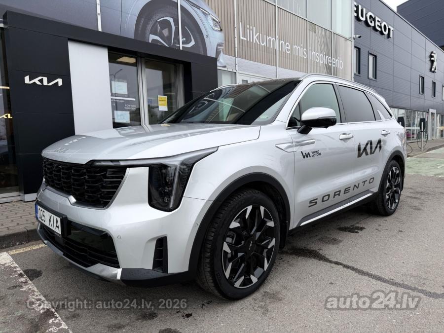 Pelēks Kia Sorento 2026 Tallina, ar dzinēja tilpumu 2.20 L un nobraukumu 5 tūkst. km par 61500 €, foto 1 vietnē AUTOMOTO.COM.LV