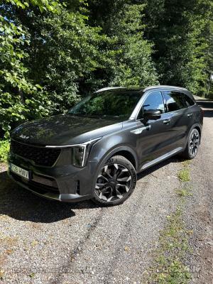 Grey Kia Sorento 2026 in Tallinn, with an engine capacity of 2.20 L and mileage of 10 thousand km for 61150 €, photo 9 on AUTOMOTO.COM.LV