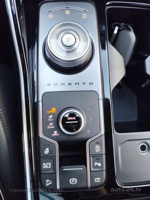 Pelēks Kia Sorento 2026 Tallina, ar dzinēja tilpumu 2.20 L un nobraukumu 9 tūkst. km par 61900 €, foto 10 vietnē AUTOMOTO.COM.LV