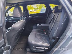 Pelēks Kia Sorento 2026 Tallina, ar dzinēja tilpumu 2.20 L un nobraukumu 9 tūkst. km par 61900 €, foto 12 vietnē AUTOMOTO.COM.LV