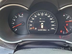 Pelēks Kia Sorento 2013 Narva, ar dzinēja tilpumu 2.20 L un nobraukumu 206 tūkst. km par 9900 €, foto 12 vietnē AUTOMOTO.COM.LV
