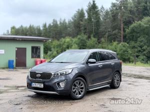 Pelēks Kia Sorento 2015 Rapla, ar dzinēja tilpumu 2.20 L un nobraukumu 276 tūkst. km par 16000 €, foto  vietnē AUTOMOTO.COM.LV