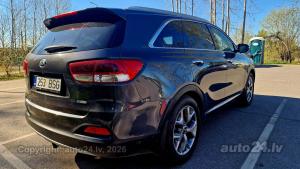 Pelēks Kia Sorento 2016 Tallina, ar dzinēja tilpumu 2.20 L un nobraukumu 194 tūkst. km par 15000 €, foto 6 vietnē AUTOMOTO.COM.LV