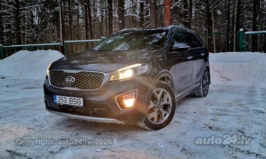 Pelēks Kia Sorento 2016 Tallina, ar dzinēja tilpumu 2.20 L un nobraukumu 194 tūkst. km par 15000 €, foto 8 vietnē AUTOMOTO.COM.LV