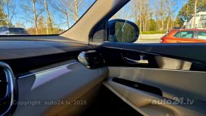 Pelēks Kia Sorento 2016 Tallina, ar dzinēja tilpumu 2.20 L un nobraukumu 194 tūkst. km par 15000 €, foto 13 vietnē AUTOMOTO.COM.LV