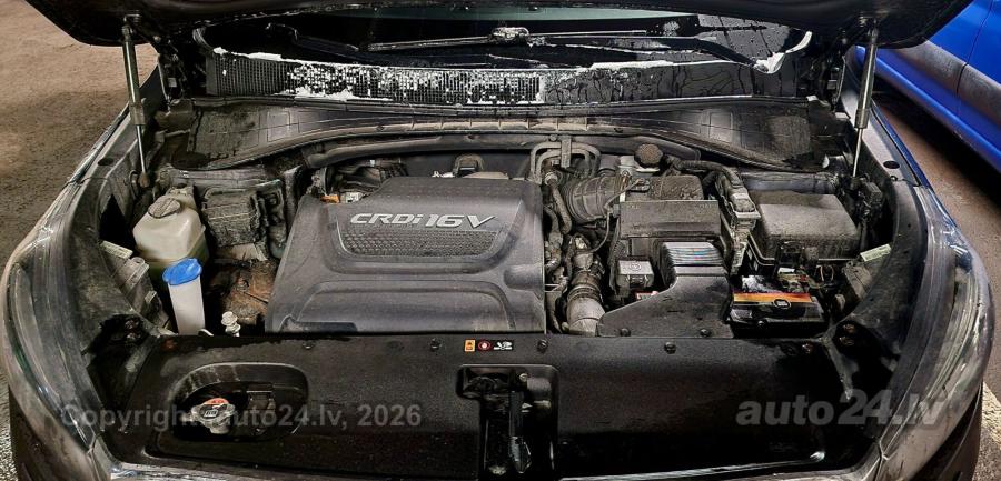 Pelēks Kia Sorento 2016 Tallina, ar dzinēja tilpumu 2.20 L un nobraukumu 194 tūkst. km par 15000 €, foto 25 vietnē AUTOMOTO.COM.LV