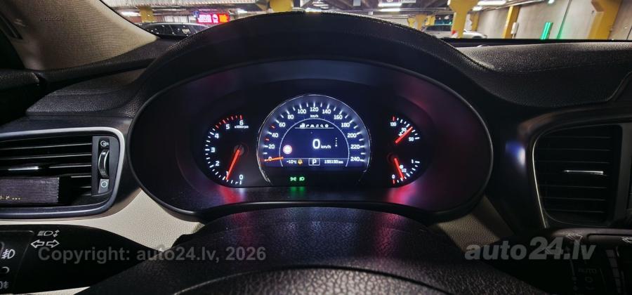 Pelēks Kia Sorento 2016 Tallina, ar dzinēja tilpumu 2.20 L un nobraukumu 194 tūkst. km par 15000 €, foto 26 vietnē AUTOMOTO.COM.LV