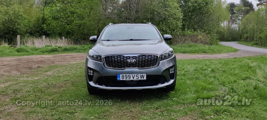Pelēks Kia Sorento 2019 Tallina, ar dzinēja tilpumu 2.20 L un nobraukumu 164 tūkst. km par 22500 €, foto 3 vietnē AUTOMOTO.COM.LV