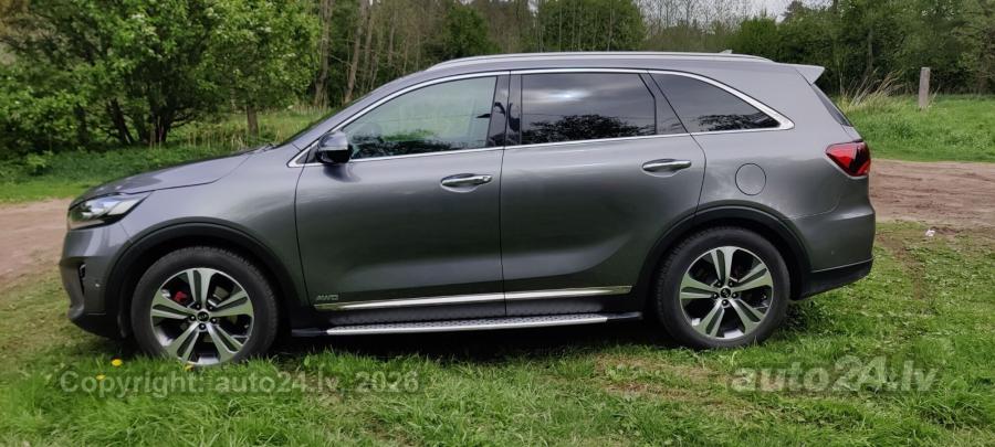 Pelēks Kia Sorento 2019 Tallina, ar dzinēja tilpumu 2.20 L un nobraukumu 164 tūkst. km par 22500 €, foto 5 vietnē AUTOMOTO.COM.LV