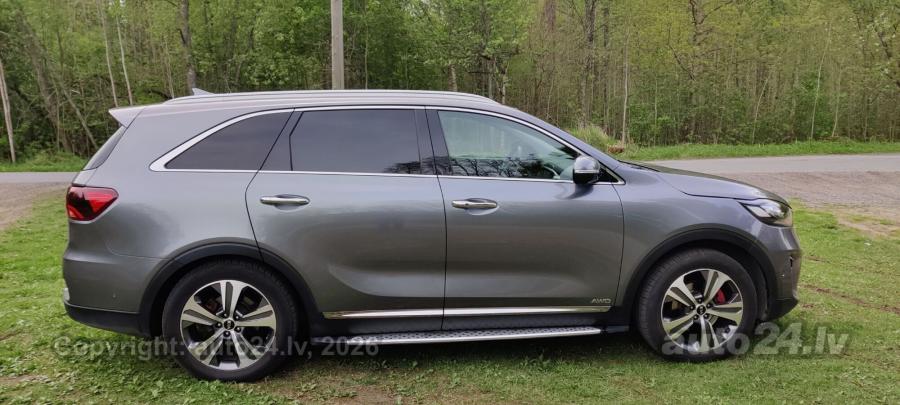 Pelēks Kia Sorento 2019 Tallina, ar dzinēja tilpumu 2.20 L un nobraukumu 164 tūkst. km par 22500 €, foto 9 vietnē AUTOMOTO.COM.LV
