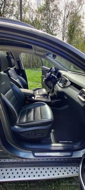 Pelēks Kia Sorento 2019 Tallina, ar dzinēja tilpumu 2.20 L un nobraukumu 164 tūkst. km par 22500 €, foto 20 vietnē AUTOMOTO.COM.LV