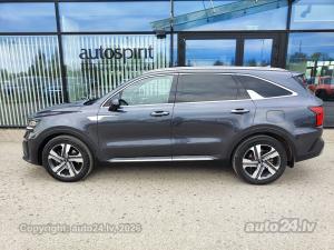 Pelēks Kia Sorento 2020 Tartu, ar dzinēja tilpumu 2.20 L un nobraukumu 131 tūkst. km par 32990 €, foto 3 vietnē AUTOMOTO.COM.LV