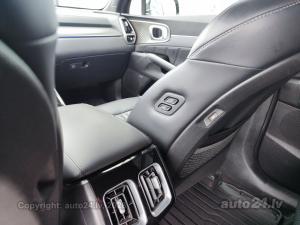 Pelēks Kia Sorento 2020 Tartu, ar dzinēja tilpumu 2.20 L un nobraukumu 131 tūkst. km par 32990 €, foto 11 vietnē AUTOMOTO.COM.LV