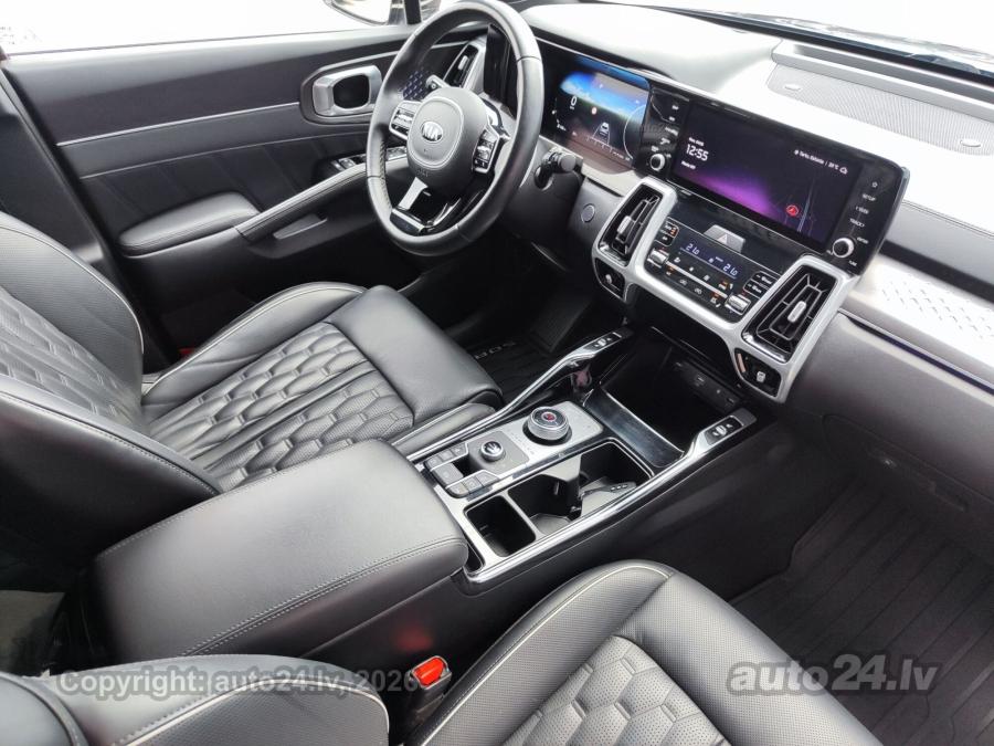 Pelēks Kia Sorento 2020 Tartu, ar dzinēja tilpumu 2.20 L un nobraukumu 131 tūkst. km par 32990 €, foto 13 vietnē AUTOMOTO.COM.LV