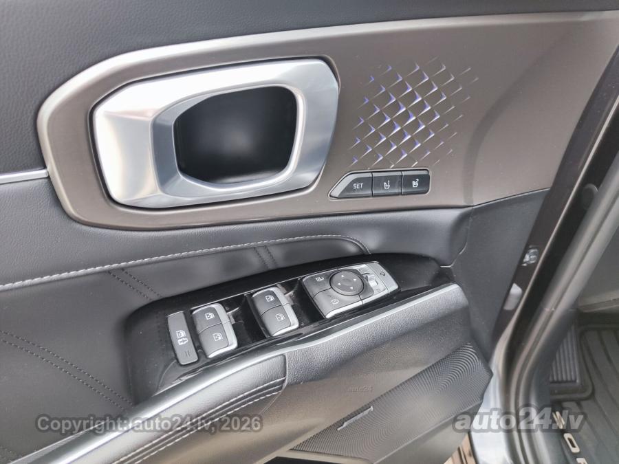 Pelēks Kia Sorento 2020 Tartu, ar dzinēja tilpumu 2.20 L un nobraukumu 131 tūkst. km par 32990 €, foto 17 vietnē AUTOMOTO.COM.LV