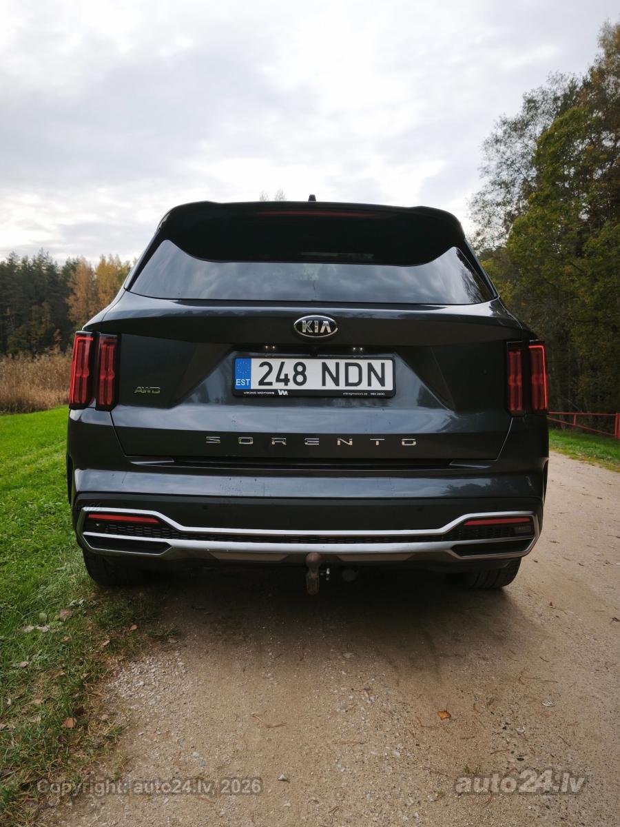 Pelēks Kia Sorento 2021 Tallina, ar dzinēja tilpumu 2.20 L un nobraukumu 155 tūkst. km par 30000 €, foto 6 vietnē AUTOMOTO.COM.LV