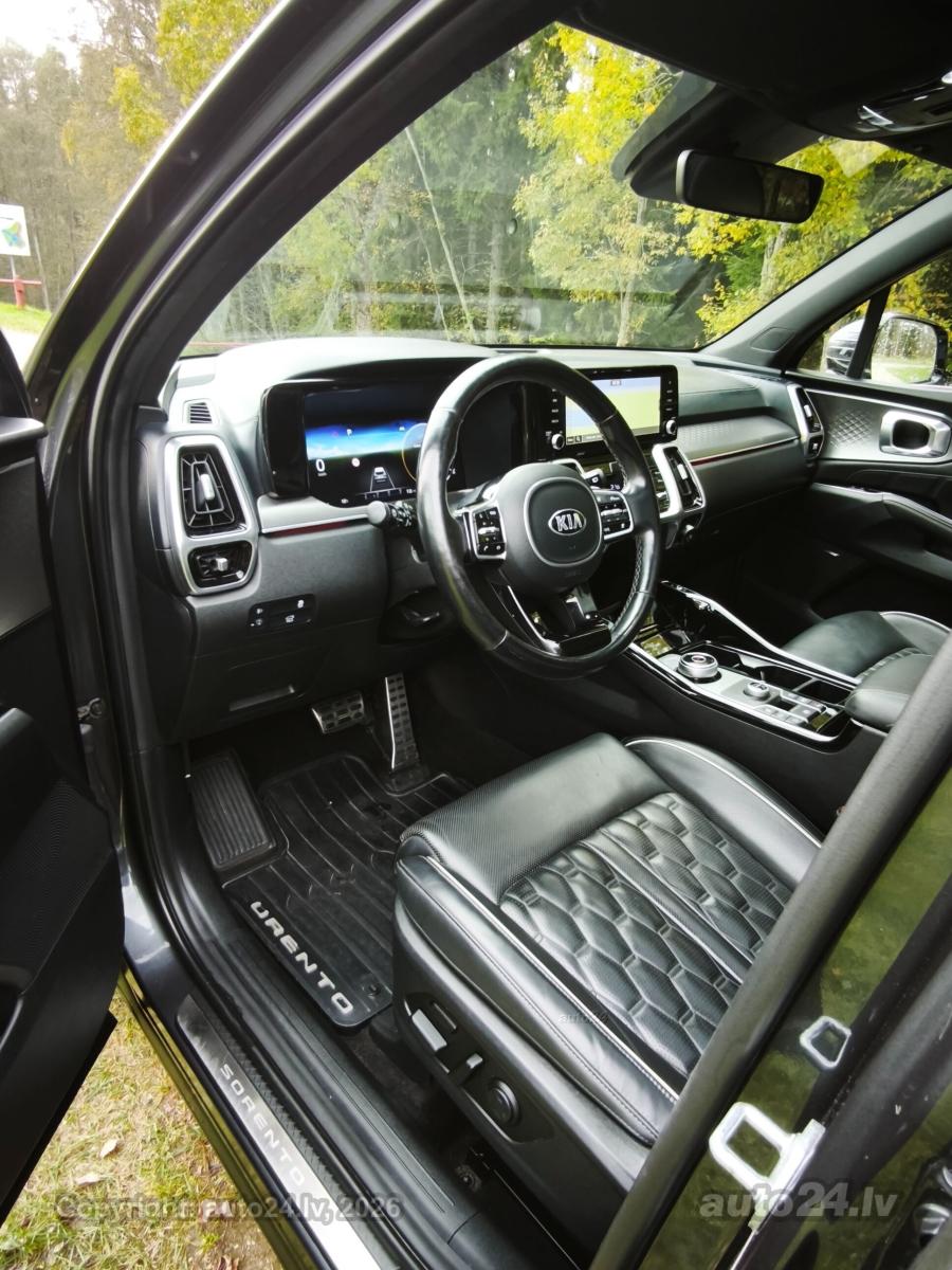 Pelēks Kia Sorento 2021 Tallina, ar dzinēja tilpumu 2.20 L un nobraukumu 155 tūkst. km par 30000 €, foto 9 vietnē AUTOMOTO.COM.LV