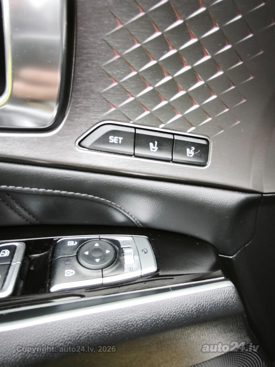 Pelēks Kia Sorento 2021 Tallina, ar dzinēja tilpumu 2.20 L un nobraukumu 155 tūkst. km par 30000 €, foto 18 vietnē AUTOMOTO.COM.LV