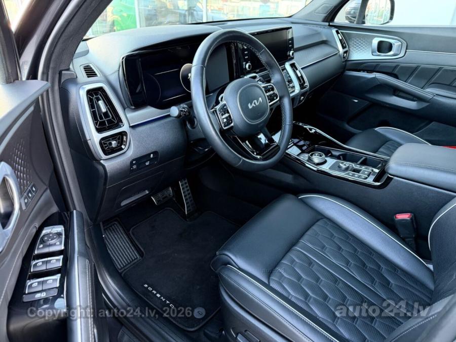 Pelēks Kia Sorento 2023 Tallina, ar dzinēja tilpumu 2.20 L un nobraukumu 84 tūkst. km par 39900 €, foto 7 vietnē AUTOMOTO.COM.LV