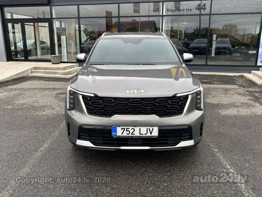 Pelēks Kia Sorento 2026 Rakvere, ar dzinēja tilpumu 2.20 L un nobraukumu 0 tūkst. km par 53990 €, foto 3 vietnē AUTOMOTO.COM.LV