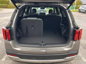 Pelēks Kia Sorento 2026 Rakvere, ar dzinēja tilpumu 2.20 L un nobraukumu 0 tūkst. km par 53990 €, foto 14 vietnē AUTOMOTO.COM.LV