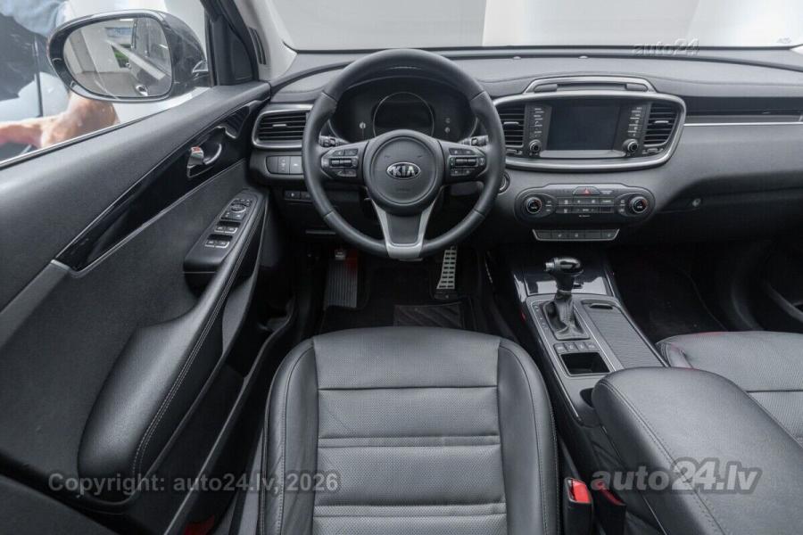 Kia Sorento 2016 Tallina, ar dzinēja tilpumu 2.20 L un nobraukumu 141 tūkst. km par 20700 €, foto 14 vietnē AUTOMOTO.COM.LV