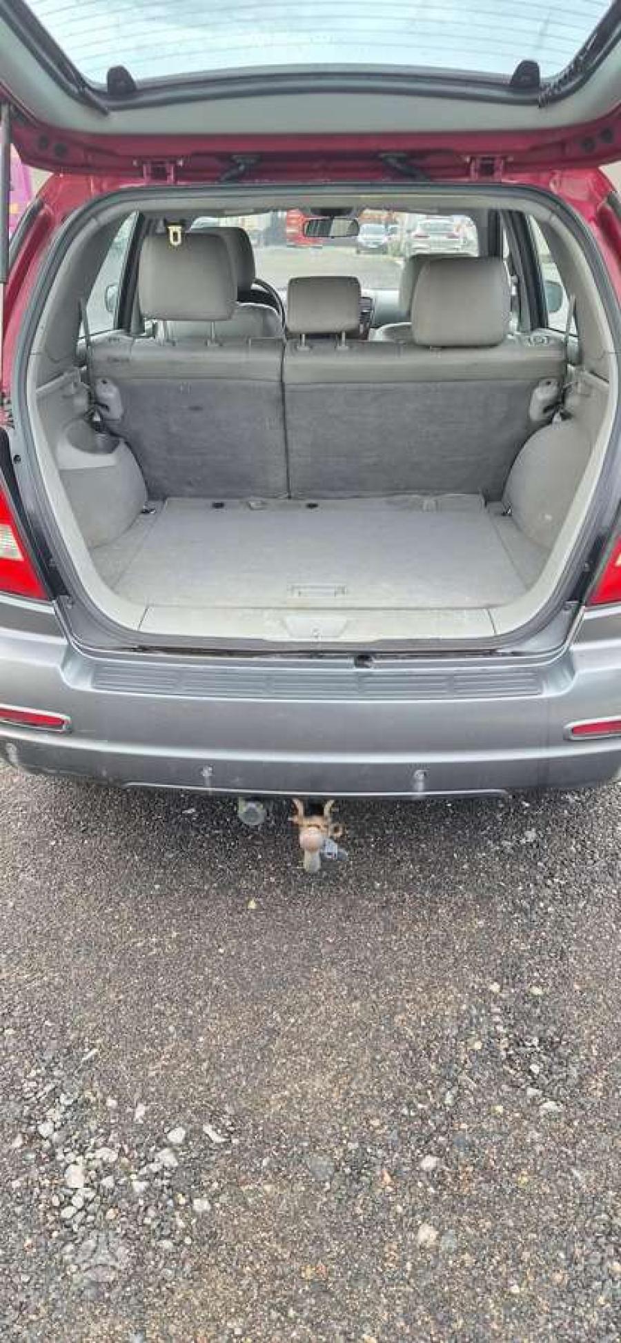 Sarkans Kia Sorento 2004 Viļņa, ar dzinēja tilpumu 2.49 L un nobraukumu 334 tūkst. km par 1400 €, foto 15 vietnē AUTOMOTO.COM.LV