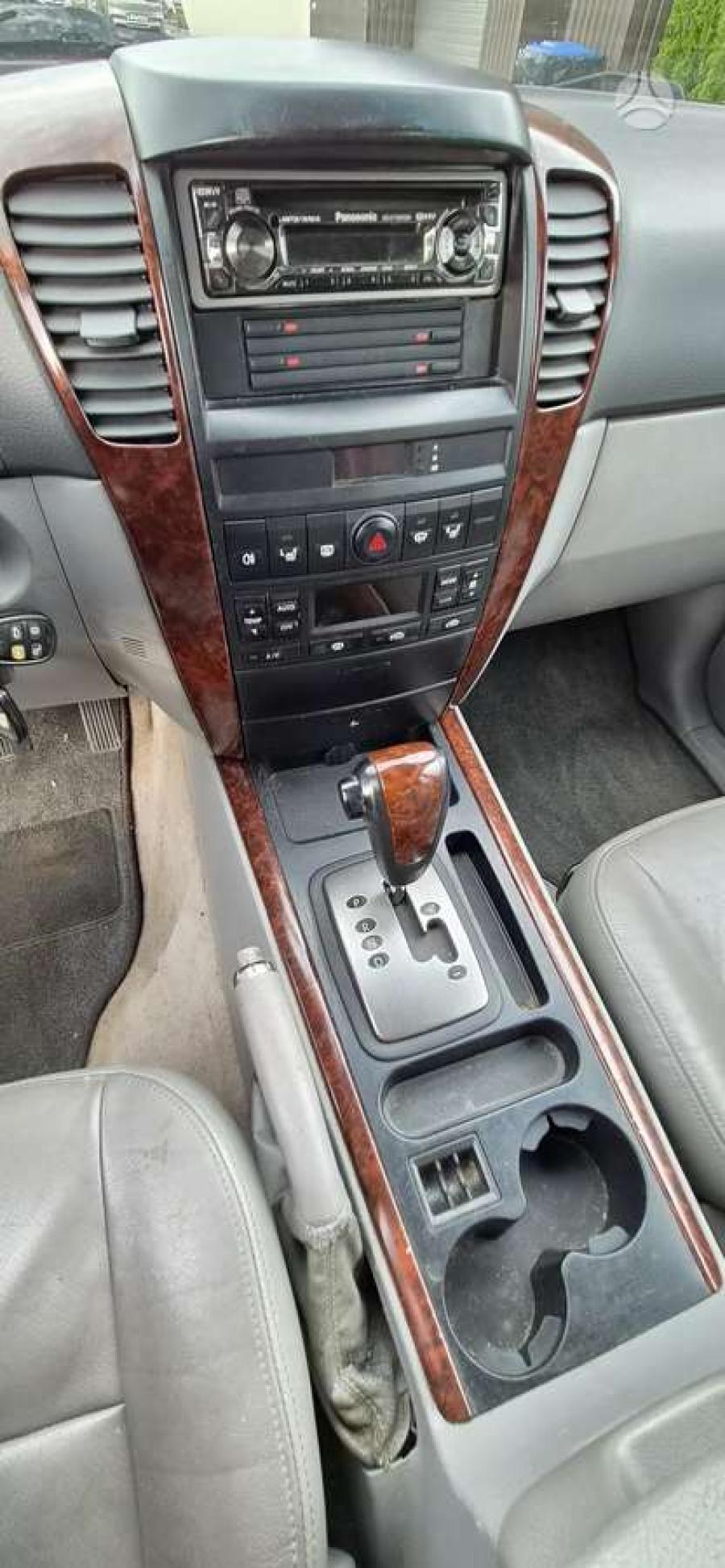 Sarkans Kia Sorento 2004 Viļņa, ar dzinēja tilpumu 2.49 L un nobraukumu 334 tūkst. km par 1400 €, foto 21 vietnē AUTOMOTO.COM.LV