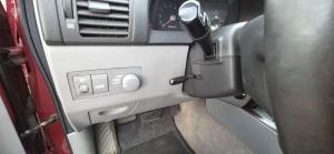 Sarkans Kia Sorento 2004 Viļņa, ar dzinēja tilpumu 2.49 L un nobraukumu 334 tūkst. km par 1400 €, foto 22 vietnē AUTOMOTO.COM.LV