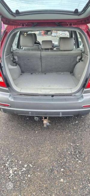 Red Kia Sorento 2004 in Vilnius, with an engine capacity of 2.49 L and mileage of 343 thousand km for 1200 €, photo 15 on AUTOMOTO.COM.LV