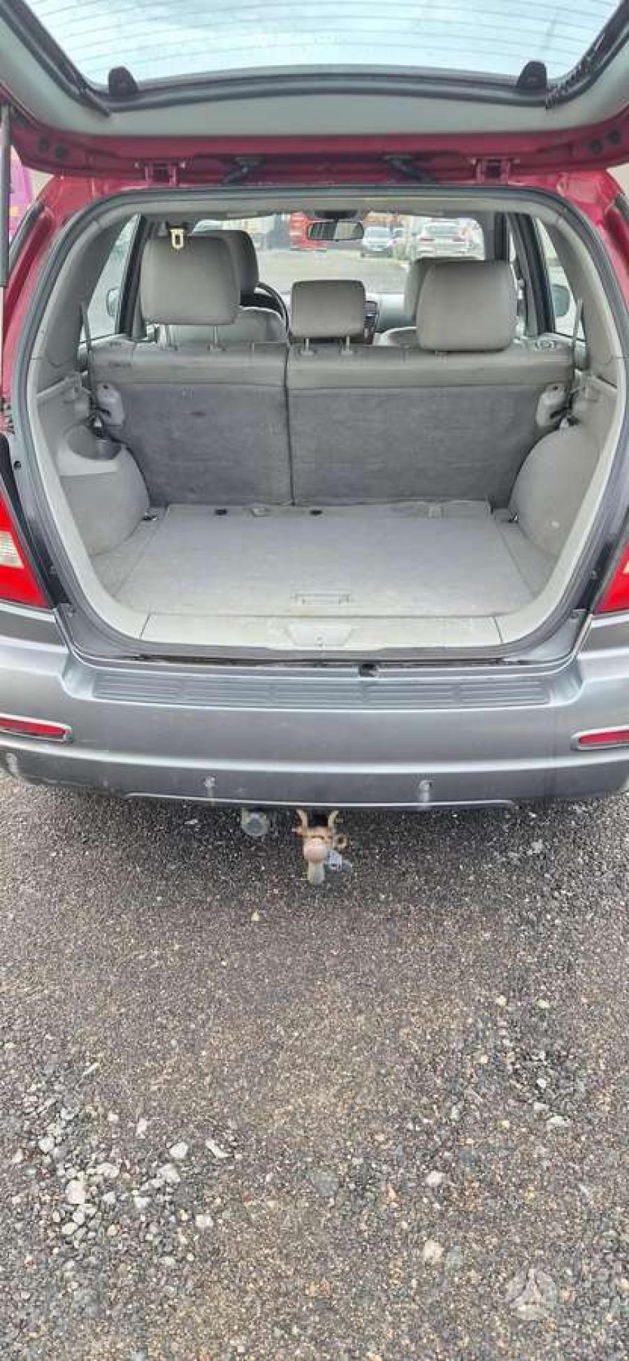 Sarkans Kia Sorento 2004 Viļņa, ar dzinēja tilpumu 2.49 L un nobraukumu 343 tūkst. km par 1050 €, foto 15 vietnē AUTOMOTO.COM.LV