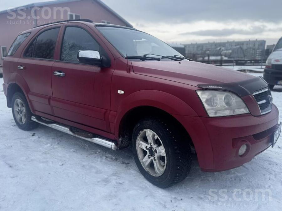 Sarkans Kia Sorento 2006 Rīga, ar dzinēja tilpumu 2.50 L un nobraukumu 323 tūkst. km par 3200 €, foto 1 vietnē AUTOMOTO.COM.LV