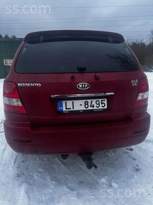 Sarkans Kia Sorento 2006 Rīga, ar dzinēja tilpumu 2.50 L un nobraukumu 323 tūkst. km par 3200 €, foto 4 vietnē AUTOMOTO.COM.LV