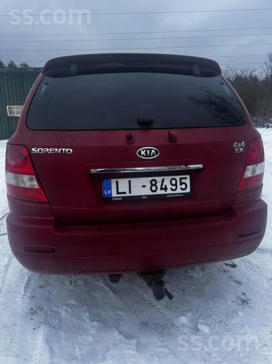 Sarkans Kia Sorento 2006 Rīga, ar dzinēja tilpumu 2.50 L un nobraukumu 323 tūkst. km par 3200 €, foto 4 vietnē AUTOMOTO.COM.LV
