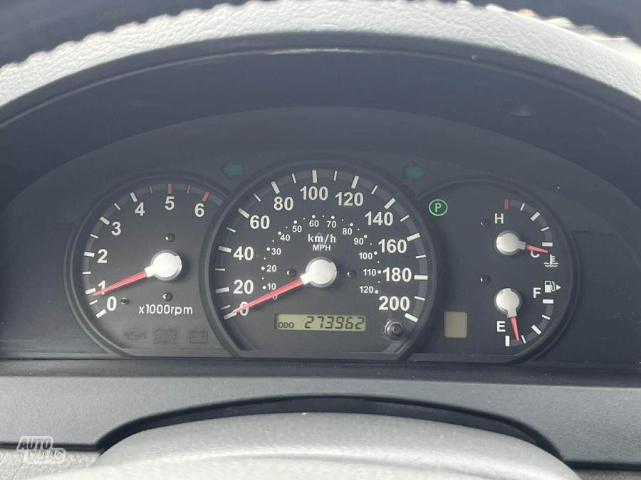 Sarkans Kia Sorento 2006 Šilutė, ar dzinēja tilpumu 2.50 L un nobraukumu 274 tūkst. km par 2500 €, foto 13 vietnē AUTOMOTO.COM.LV