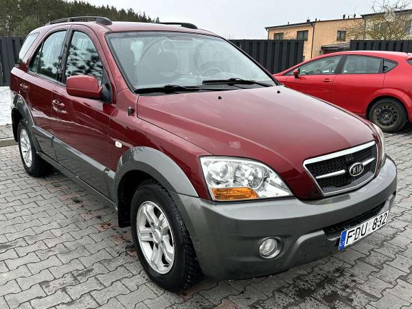 Красный Киа Соренто 2007 в Вильнюс, объемом двигателя 2.50 л и пробегом 240 тыс. км за 2400 €, фото 2 на AUTOMOTO.COM.LV