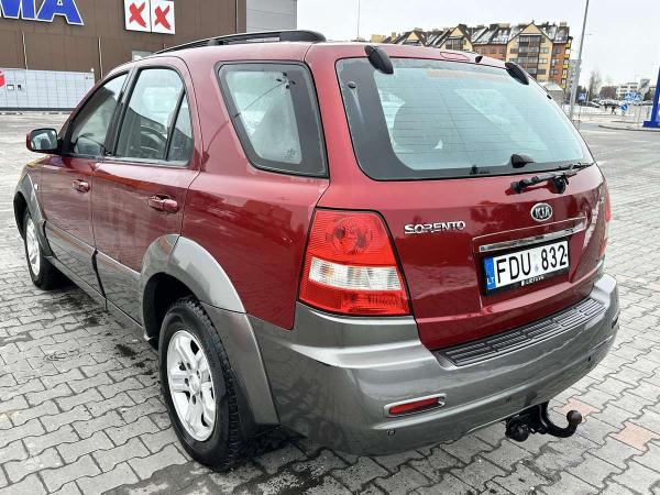 Красный Киа Соренто 2007 в Вильнюс, объемом двигателя 2.50 л и пробегом 240 тыс. км за 2400 €, фото 3 на AUTOMOTO.COM.LV