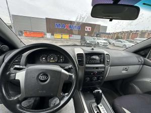 Red Kia Sorento 2007 in Vilnius, with an engine capacity of 2.50 L and mileage of 240 thousand km for 2400 €, photo 10 on AUTOMOTO.COM.LV