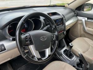 Sarkans Kia Sorento 2010 Prienai, ar dzinēja tilpumu 2.20 L un nobraukumu 224 tūkst. km par 4700 €, foto 18 vietnē AUTOMOTO.COM.LV