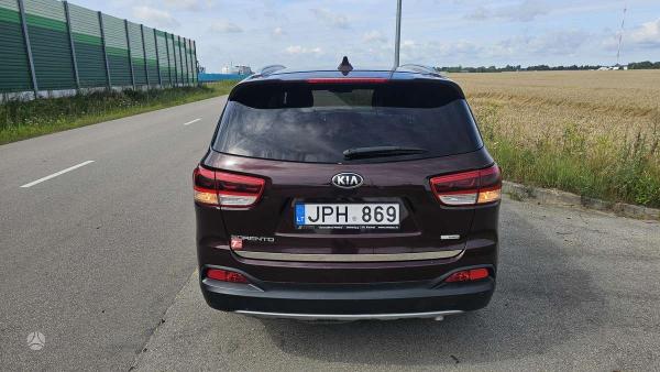 Sarkans Kia Sorento 2017 Kauņa, ar dzinēja tilpumu 2.20 L un nobraukumu 159 tūkst. km par 18000 €, foto 3 vietnē AUTOMOTO.COM.LV