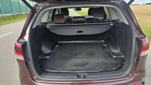 Red Kia Sorento 2017 in Kaunas, with an engine capacity of 2.20 L and mileage of 159 thousand km for 18000 €, photo 12 on AUTOMOTO.COM.LV