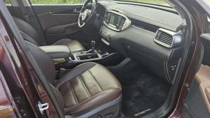 Red Kia Sorento 2017 in Kaunas, with an engine capacity of 2.20 L and mileage of 159 thousand km for 18000 €, photo 13 on AUTOMOTO.COM.LV