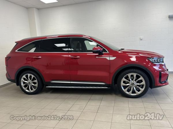 Sarkans Kia Sorento 2021 Pērnava, ar dzinēja tilpumu 2.20 L un nobraukumu 150 tūkst. km par 29900 €, foto 3 vietnē AUTOMOTO.COM.LV