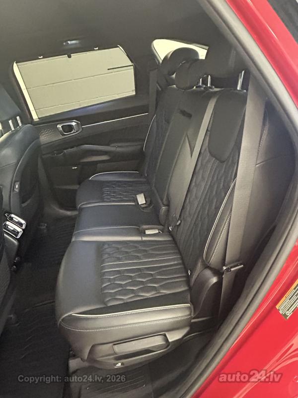 Sarkans Kia Sorento 2021 Pērnava, ar dzinēja tilpumu 2.20 L un nobraukumu 150 tūkst. km par 29900 €, foto 8 vietnē AUTOMOTO.COM.LV
