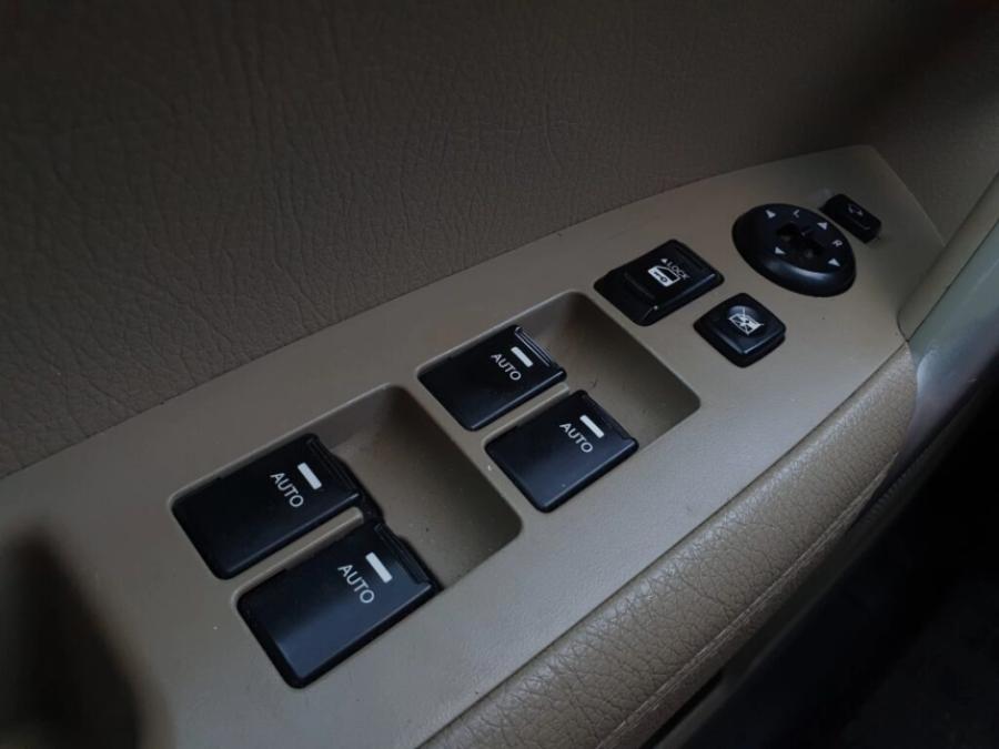 Kia Sorento 2011 Rīga, ar dzinēja tilpumu 2.00 L un nobraukumu 249 tūkst. km par 7450 €, foto 14 vietnē AUTOMOTO.COM.LV