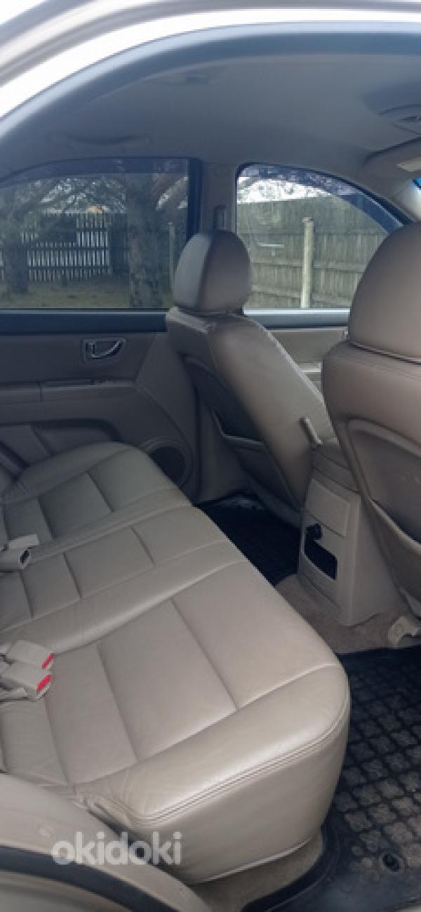 Kia Sorento 2008 in Saku, with an engine capacity of 0.13 L and mileage of 246 thousand km for 4300 €, photo 4 on AUTOMOTO.COM.LV