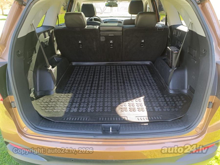 Kia Sorento 2017 Tallina, ar dzinēja tilpumu 2.20 L un nobraukumu 283 tūkst. km par 14999 €, foto 10 vietnē AUTOMOTO.COM.LV